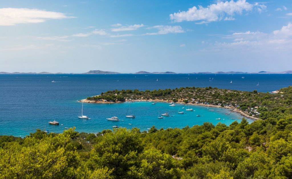 Sailing on the North Dalmatian coast to discover beautiful Croatia ...
