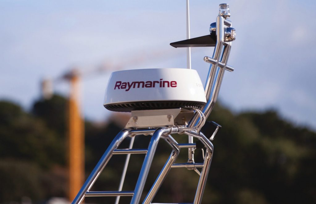 Strumenti elettronici di navigazione: quali i più utili a bordo?